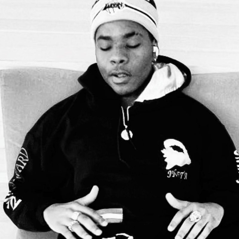 MoneyWay$way - Fake Lyrics | Musixmatch