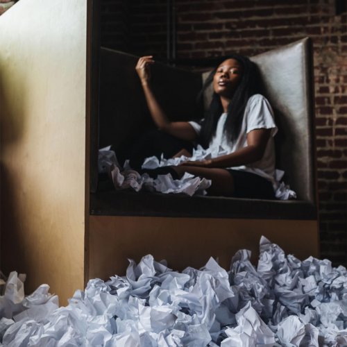 Temi Oni - Know the Difference lyrics | Musixmatch