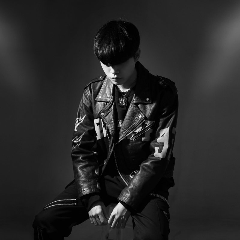 Letra de Tokyo Ghosts de WooSung | Musixmatch