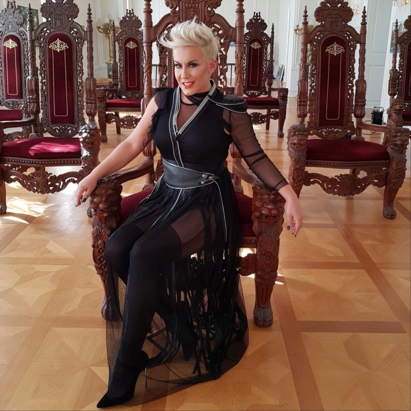 INDIRA FORZA - Prvi se pamti Lyrics | Musixmatch