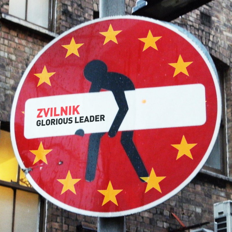 Letra de Glorious Leader de Zvilnik | Musixmatch