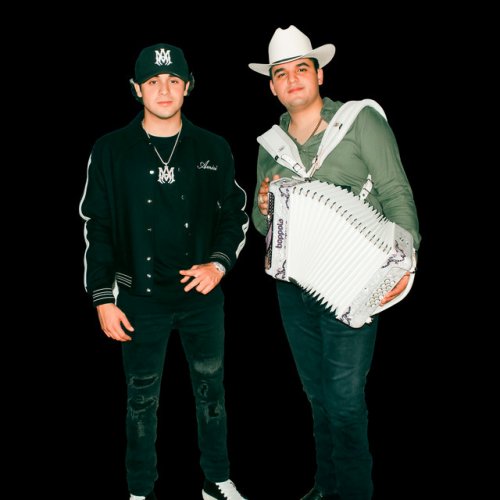 Oscar Ortiz, Edgardo Nuñez - Letras de First Love | Musixmatch