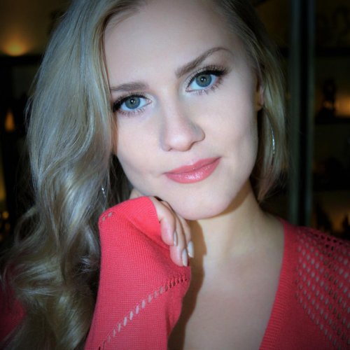 Maria GentleWhispering - Asmrmy Physical Examination Lyrics | Musixmatch