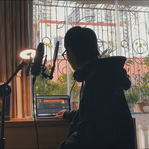 Low G - paroles de Không Thích | Musixmatch