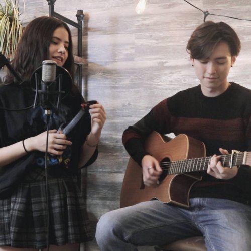 Letra de Let Her Go de Andrew Foy feat. Renee Foy | Musixmatch