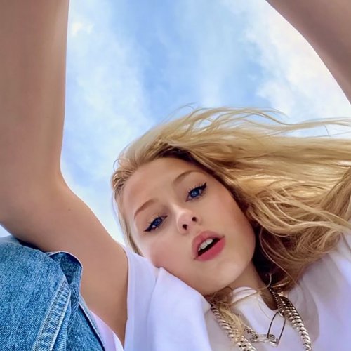 Leyla Blue - Gasoline の歌詞 |Musixmatch