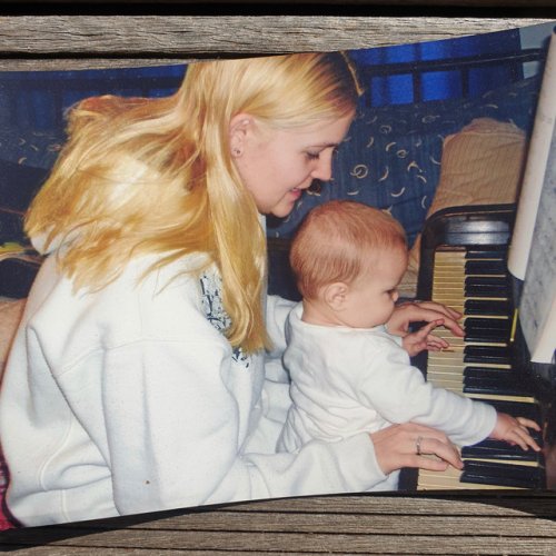 Candice Callaghan - Brave lyrics | Musixmatch